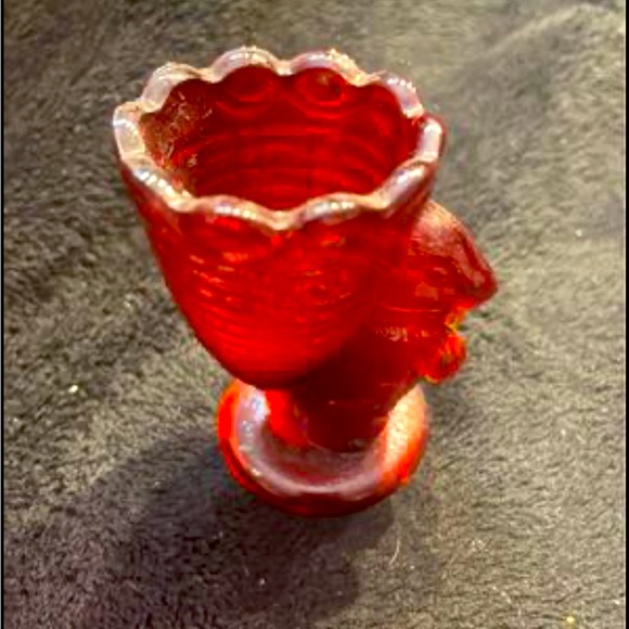 Royal Embassy | Accents | Royal Embassy Red Glass Rabbit With Basket ...